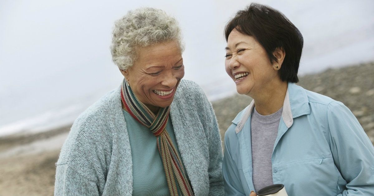 5 Secrets to a Decades-Long Friendship | iBelieve.com