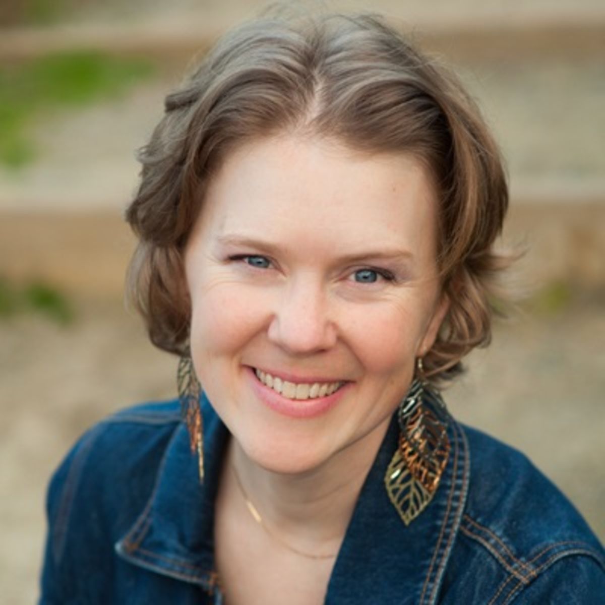 Heather Caliri - Meet Our Writers | iBelieve.com