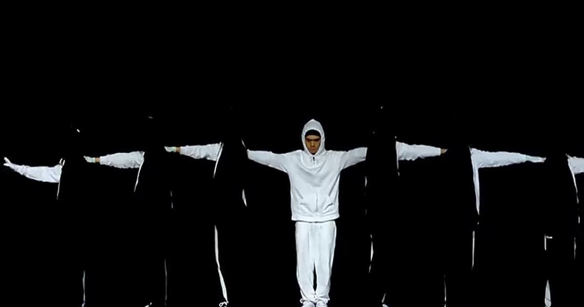 Optical Illusion Dance Crew Earns Golden Buzzer - Inspirational Videos