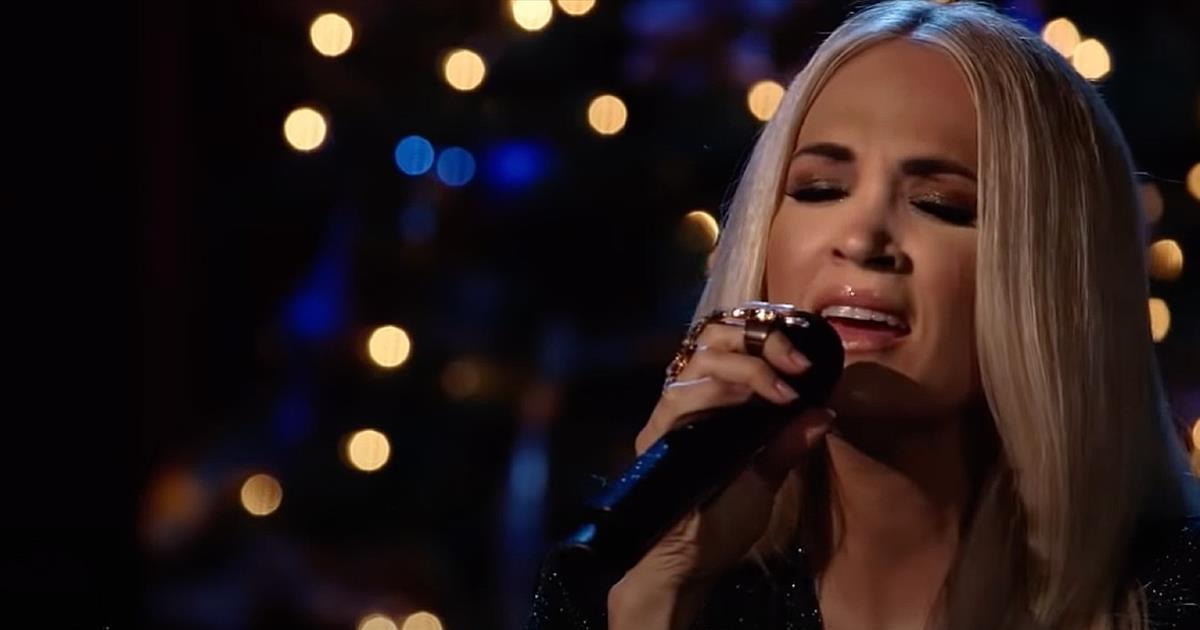 Carrie Underwood Sings 'Mary, Did You Know?' At CMA Country Christmas ...