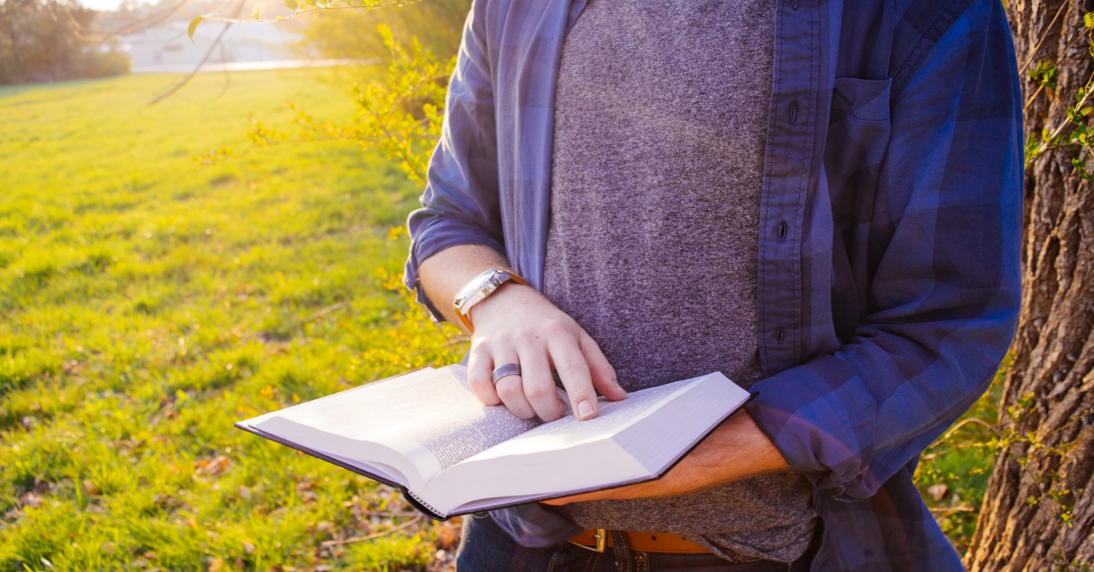 Encouraging Bible Verses about Strength: Be Strong and Courageous ...