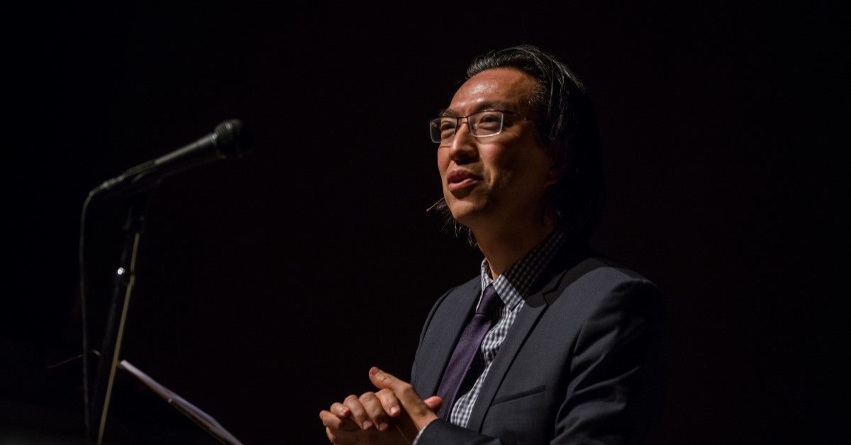 What Makes Makoto Fujimura a Great Christian Artist? | Christianity.com