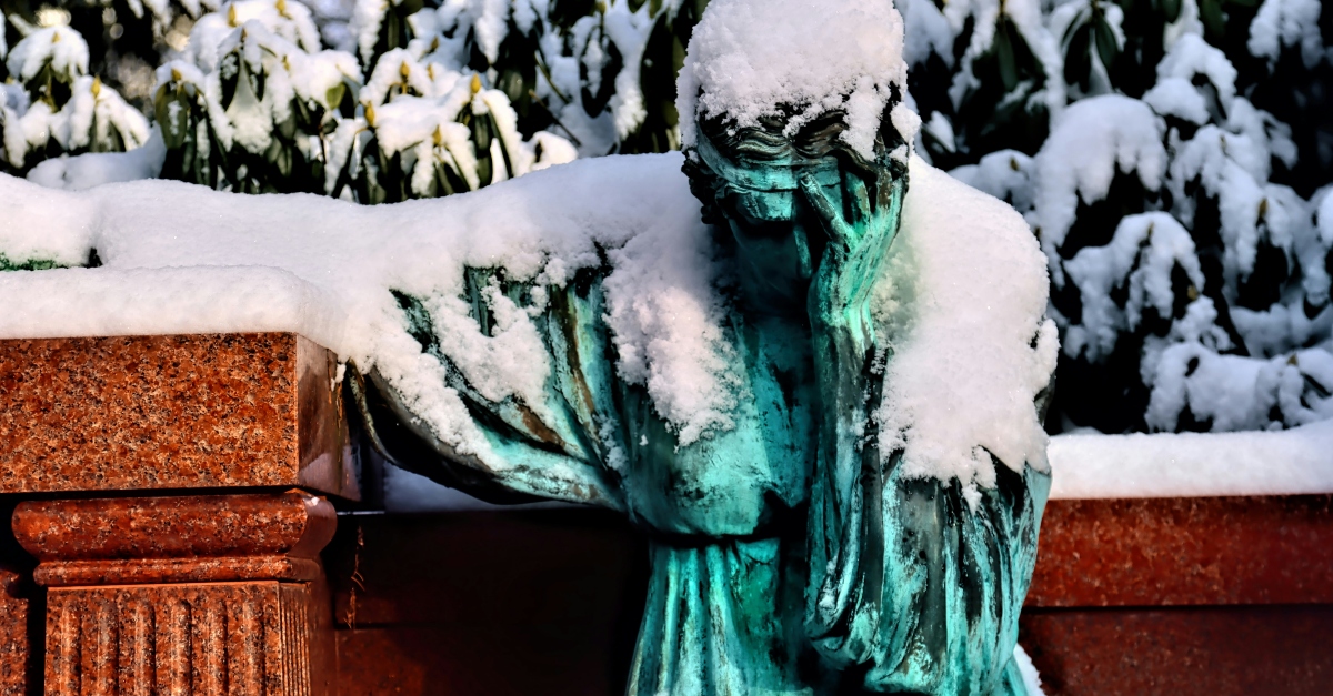 10 Hopeful Verses to Uplift Those Fighting Seasonal Depression ...