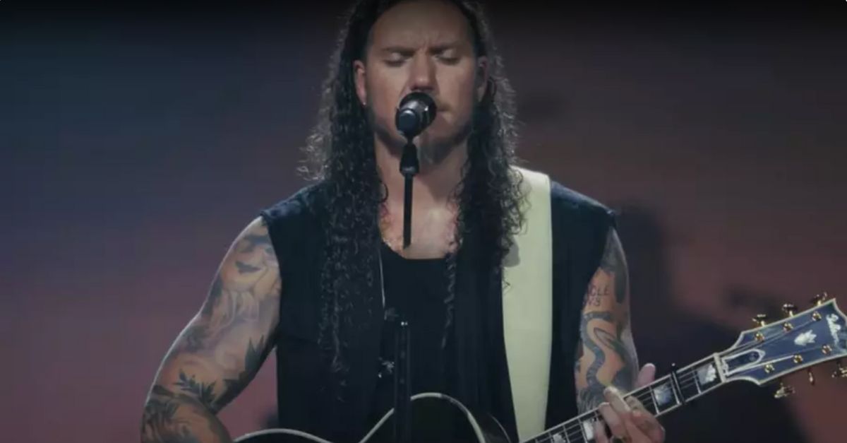 Brandon Lake and Phil Wickham’s Powerful 'Love of God' Live Performance ...